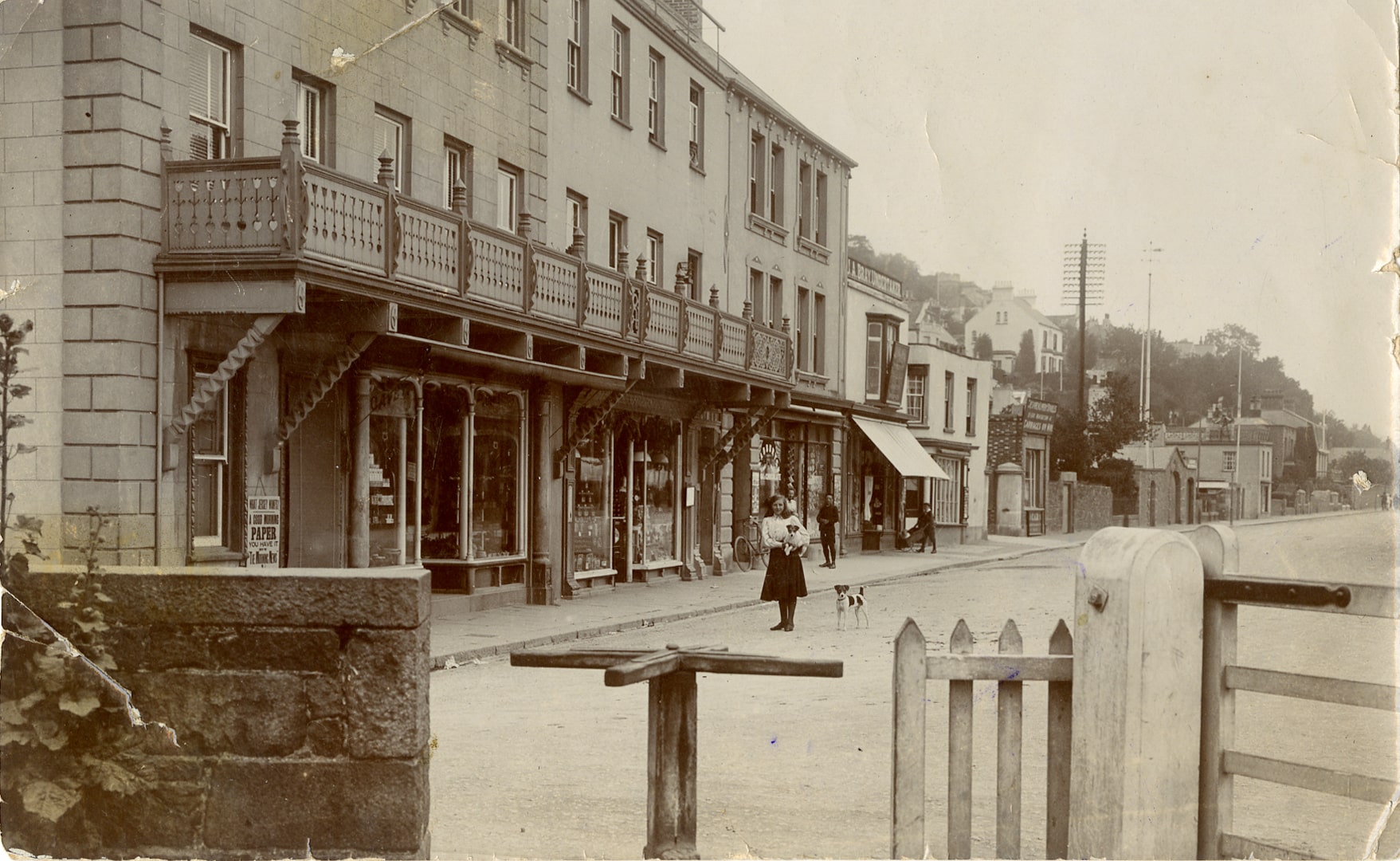 Exploring Snapshot Photography: The Airey Family Collection